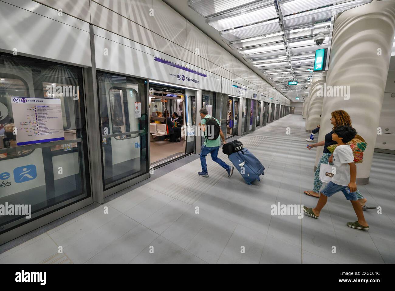 M14 EXTENSION TO ORLY AIRPORT Stock Photo - Alamy