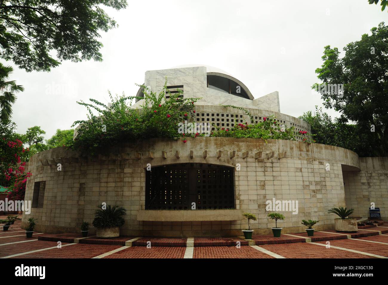 Mausoleum of bangabandhu sheikh mujibur rahman hi-res stock photography ...
