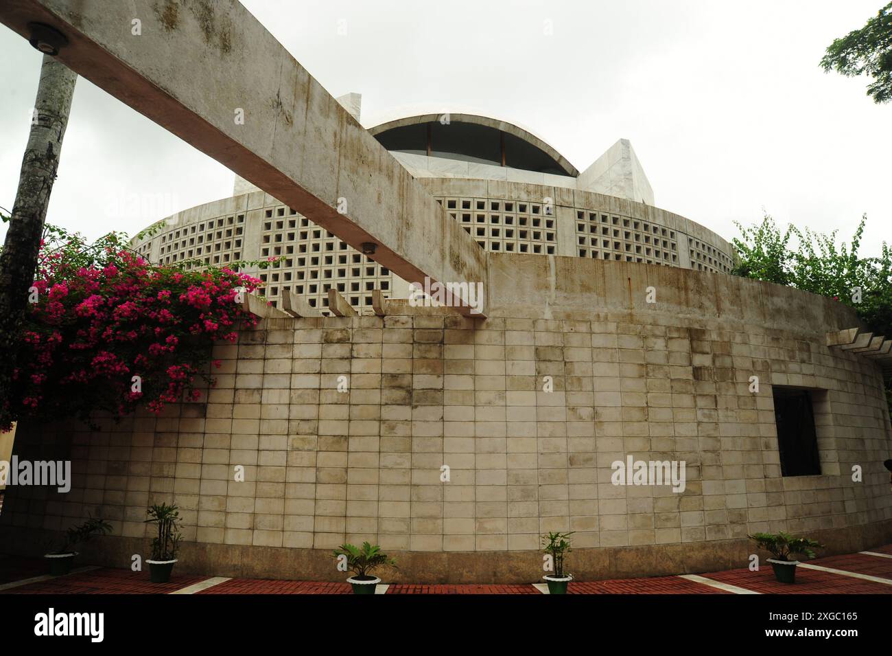 Mausoleum of bangabandhu sheikh mujibur rahman hi-res stock photography ...
