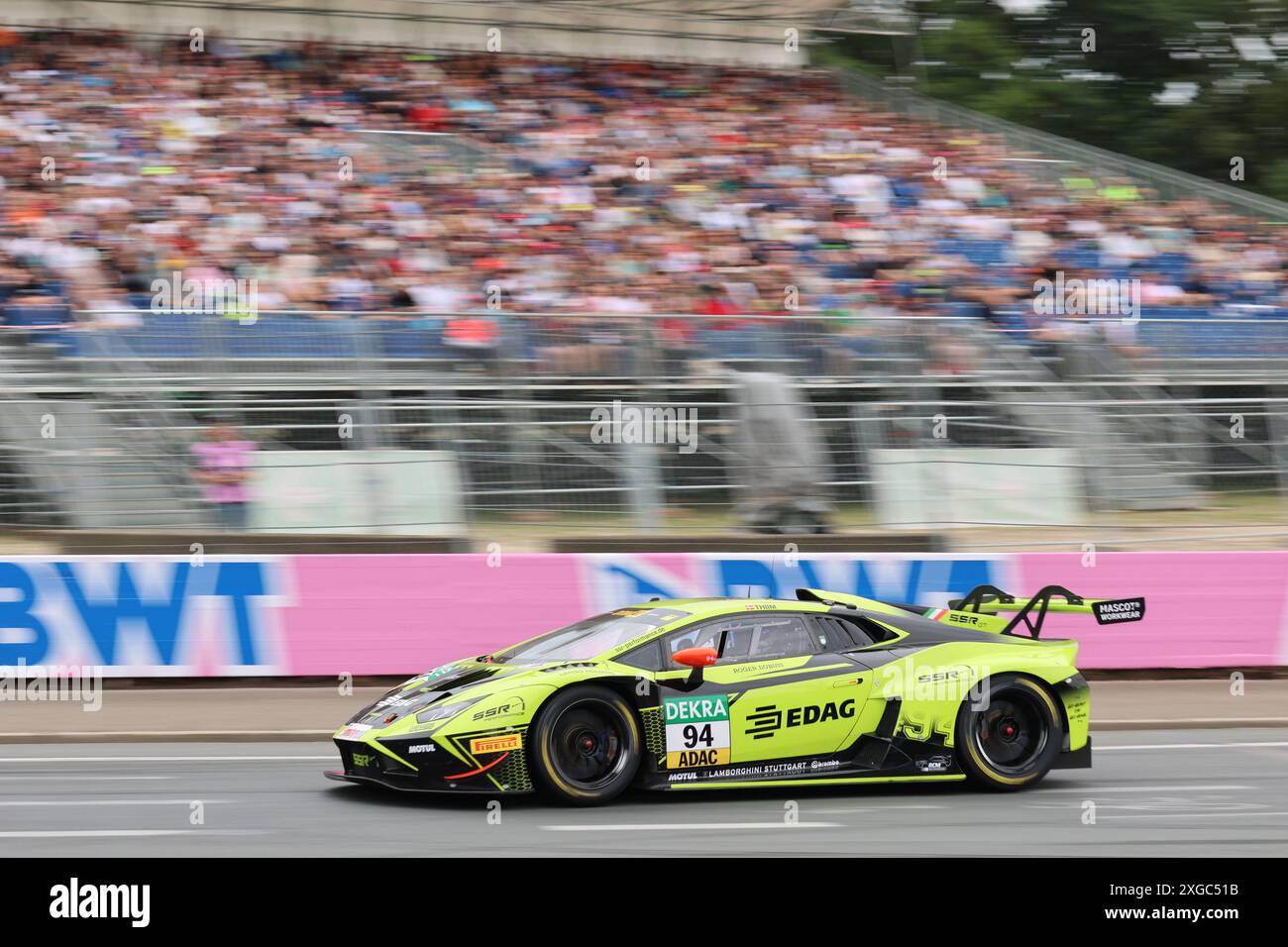 Sieger Rennen 2, Sonntag, Nicki Thiim (DNK), #94, Lamborghini Huracane ...