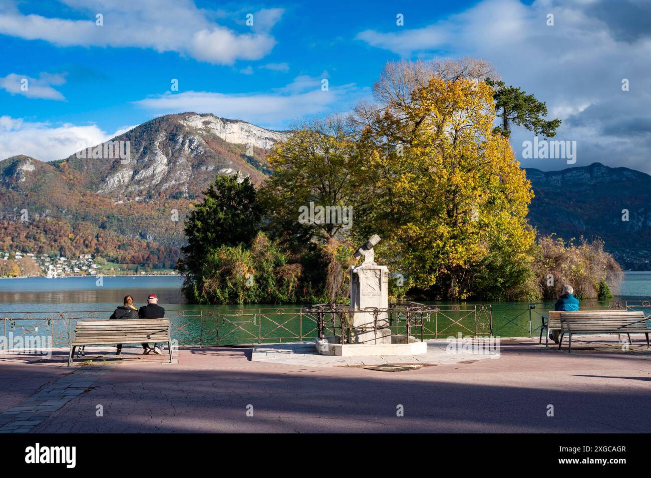 France, Haute Savoie, Annecy, the city in the colors of autumn in the ...