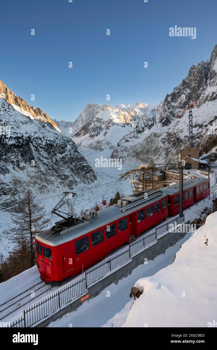 France, Haute Savoie, Mont Blanc massif, Chamonix, arrival of the rack ...