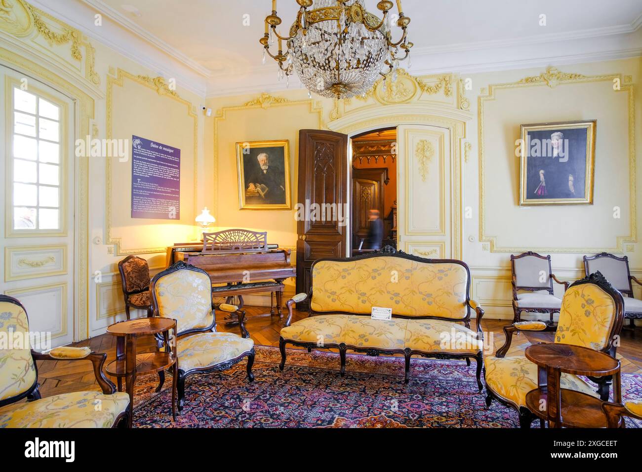 Jules verne room hi-res stock photography and images - Alamy