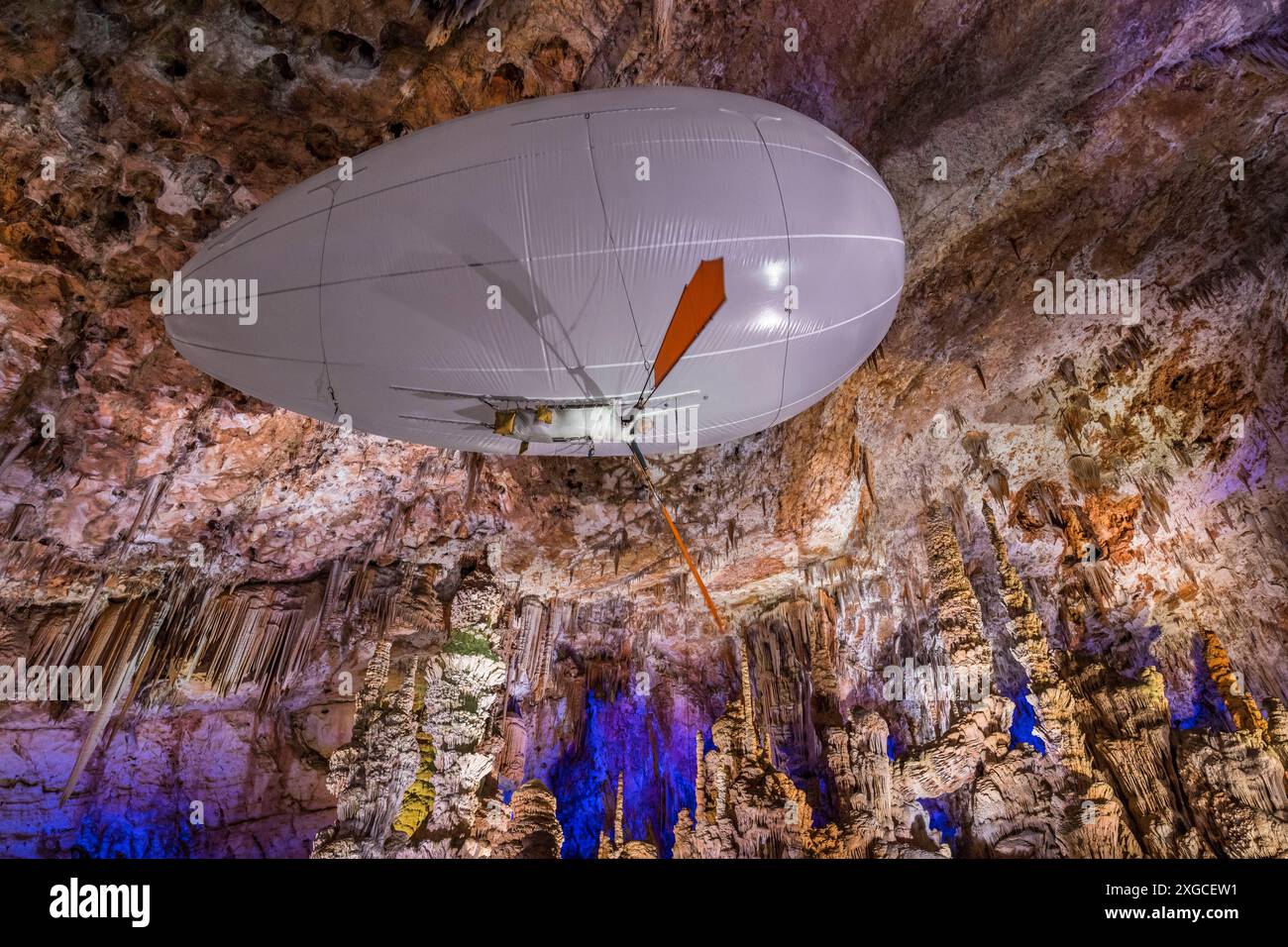 France, Gard, Mejannes-le-Clap, grotte de La Salamandre (Salamander ...