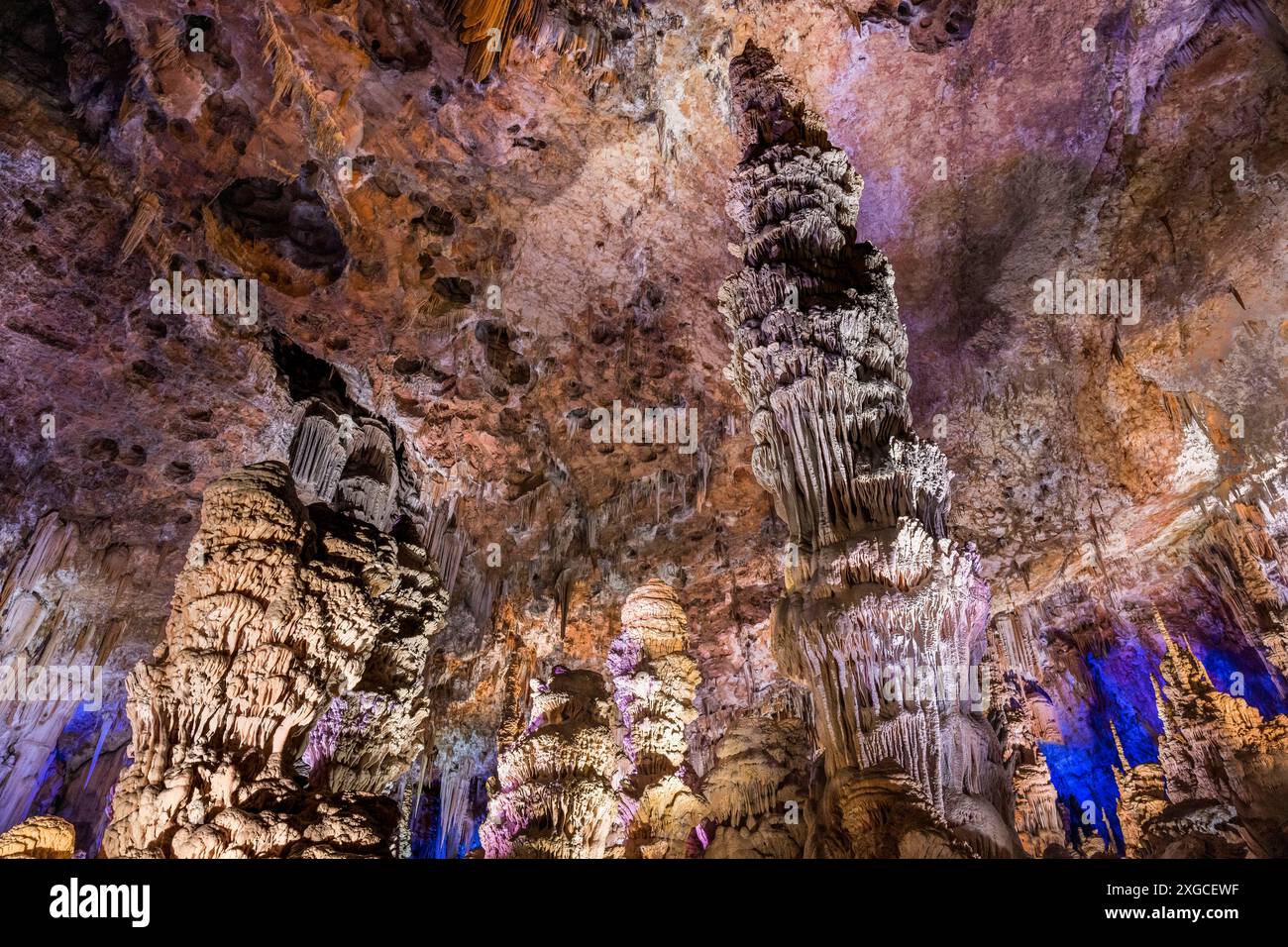 France, Gard, Mejannes-le-Clap, grotte de La Salamandre (Salamander ...