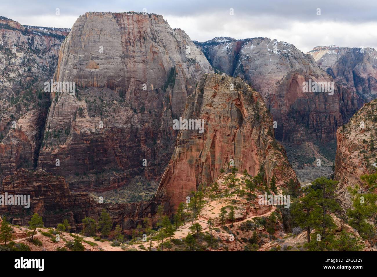 A breathtaking view of Angels Landing and canyon in Zion National Park ...