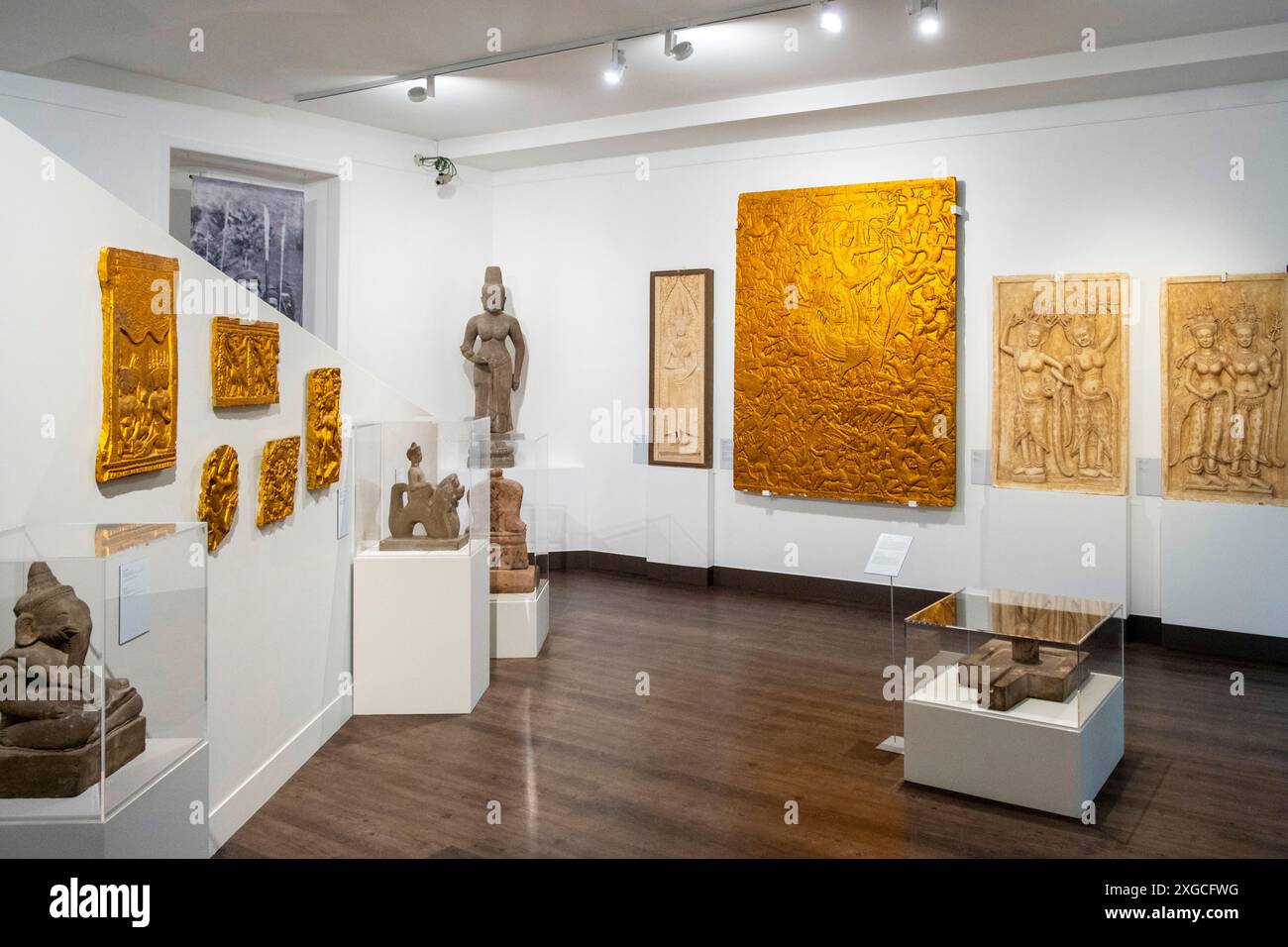 Alencon lace hi-res stock photography and images - Alamy