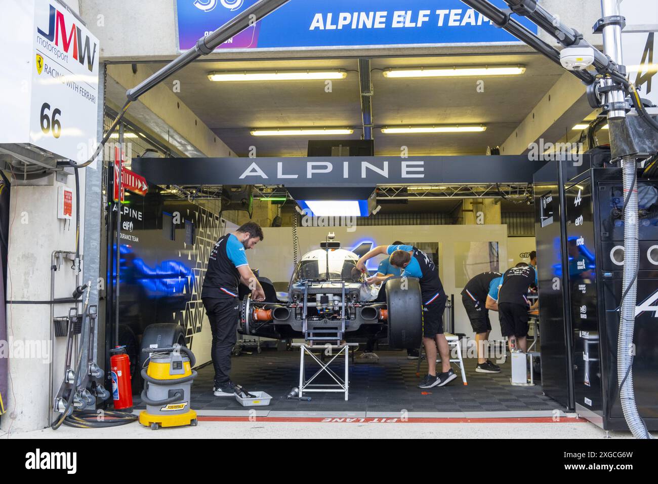 France, Sarthe, Le Mans, car race of the 24 hours of Le Mans, the 100 ...