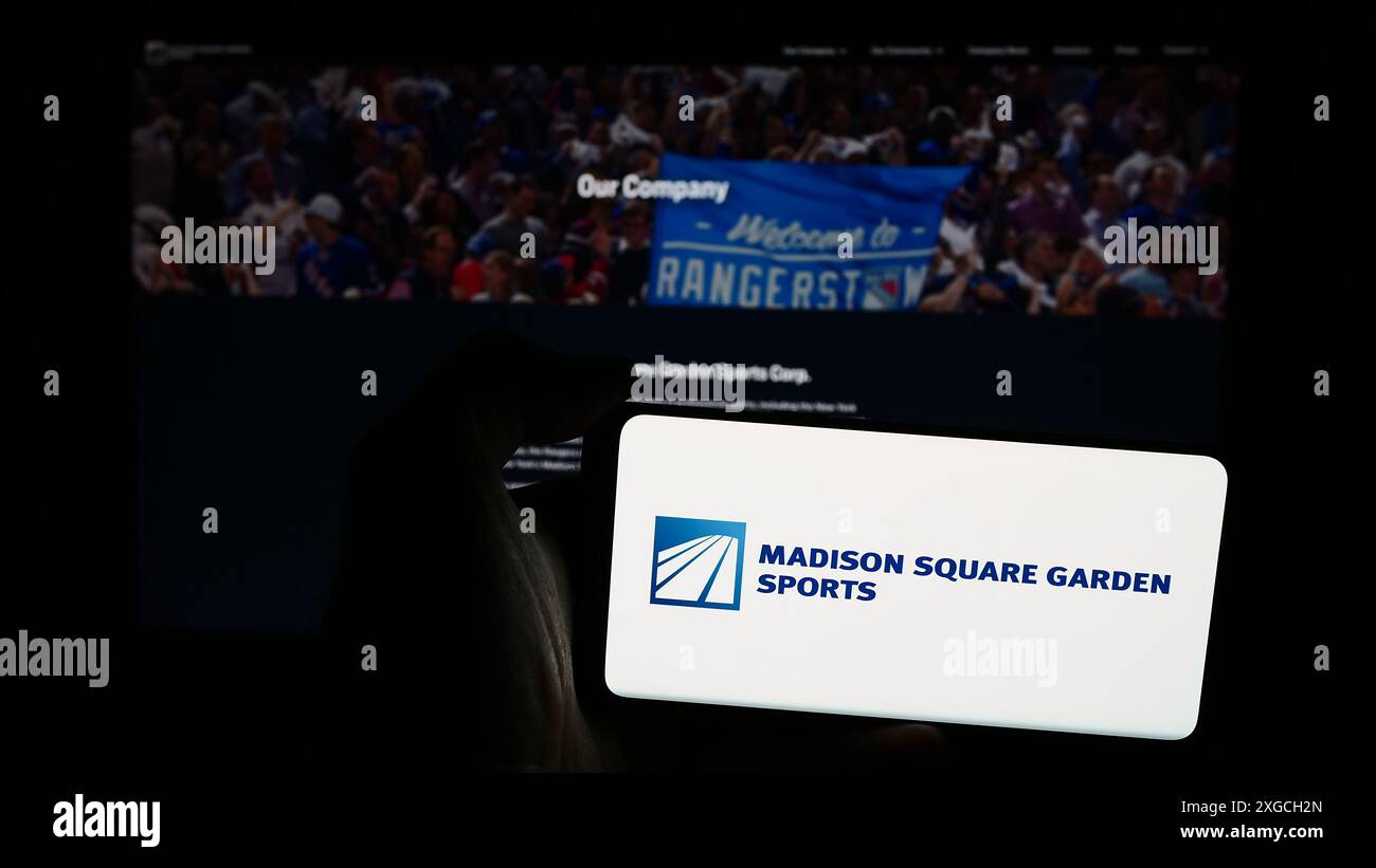 Madison square garden sports corp hi-res stock photography and images ...