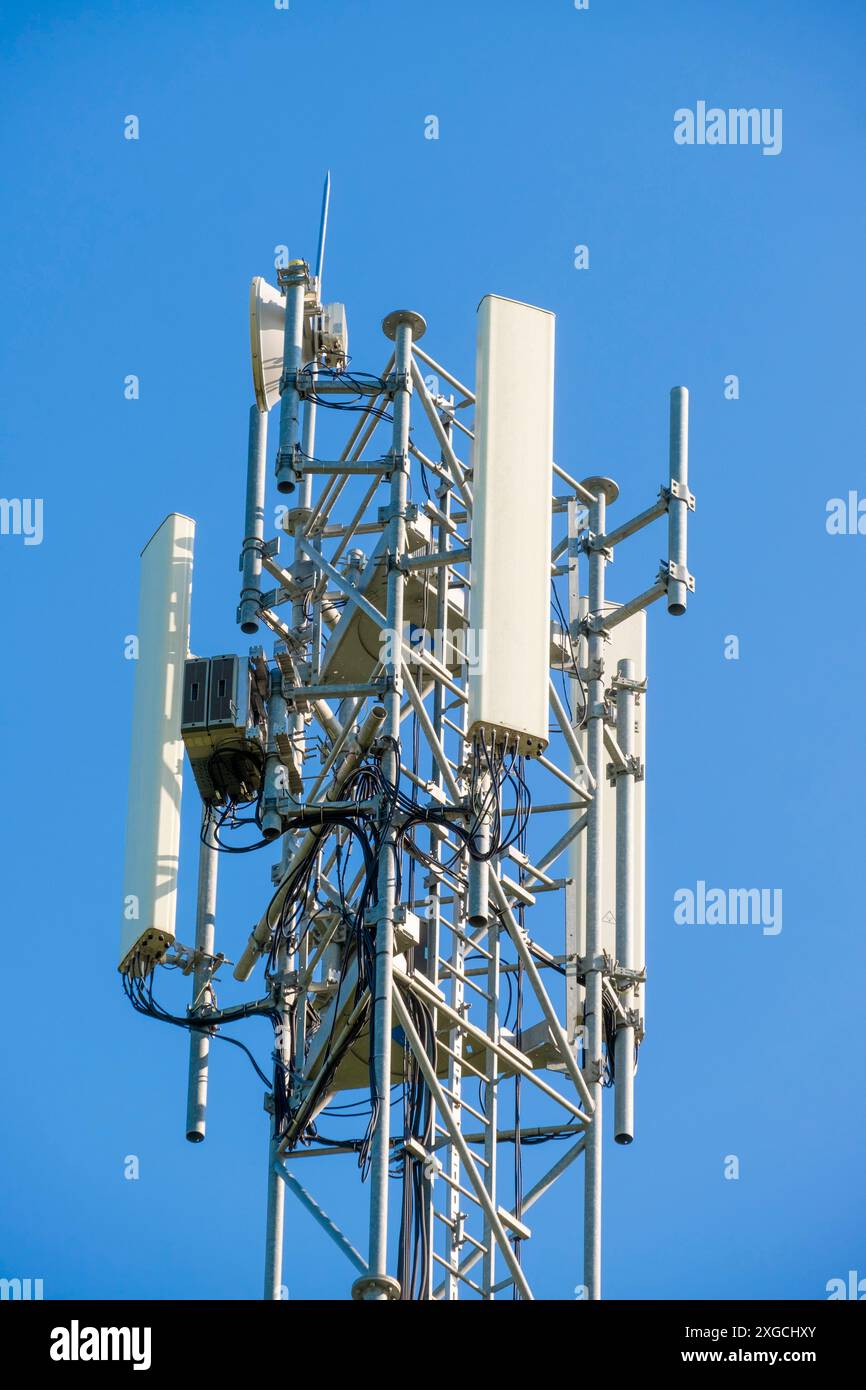 Mobile relay hi-res stock photography and images - Alamy