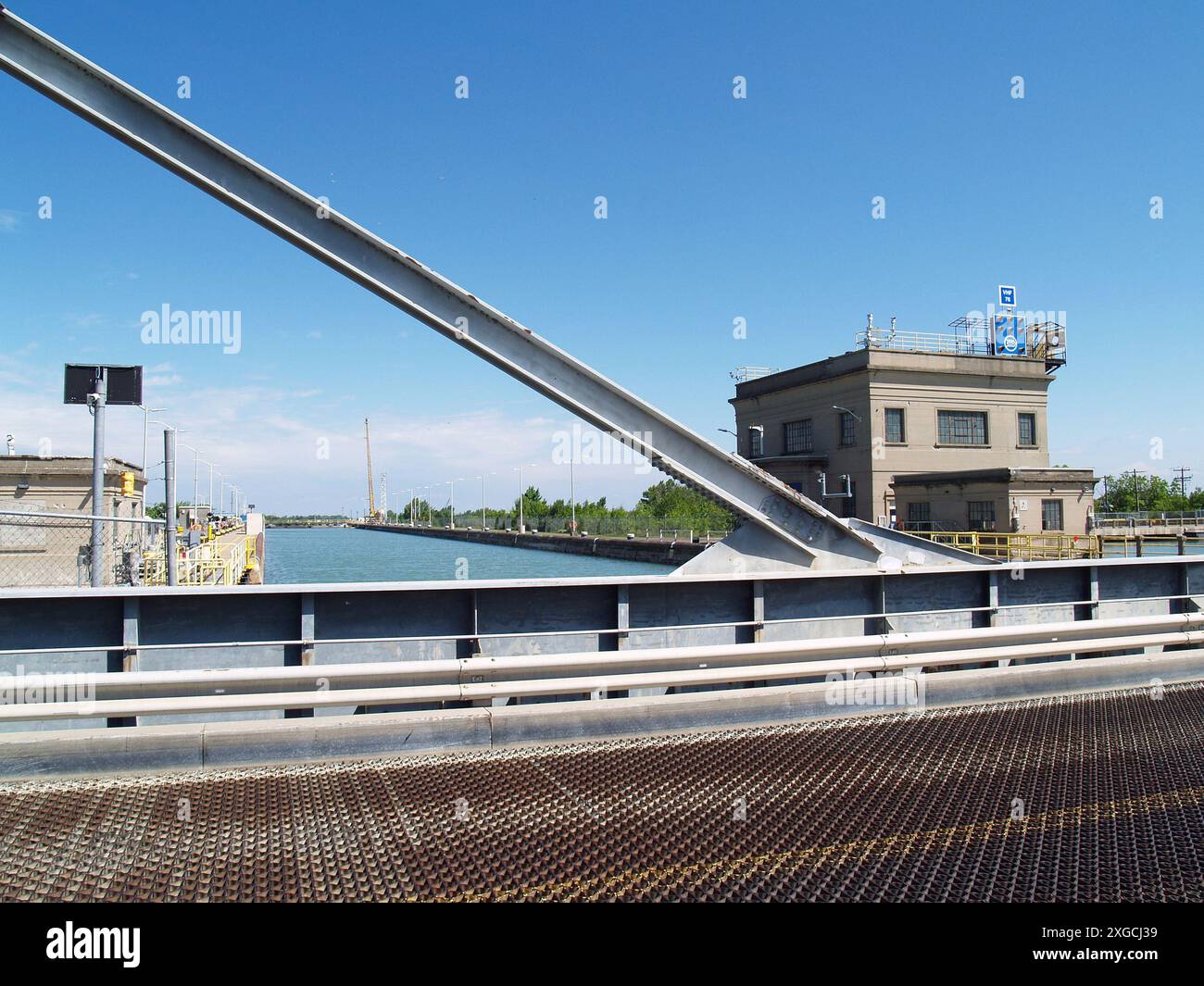 Welland Canal Lock #2, Welland Shipping Canal Stock Photo - Alamy