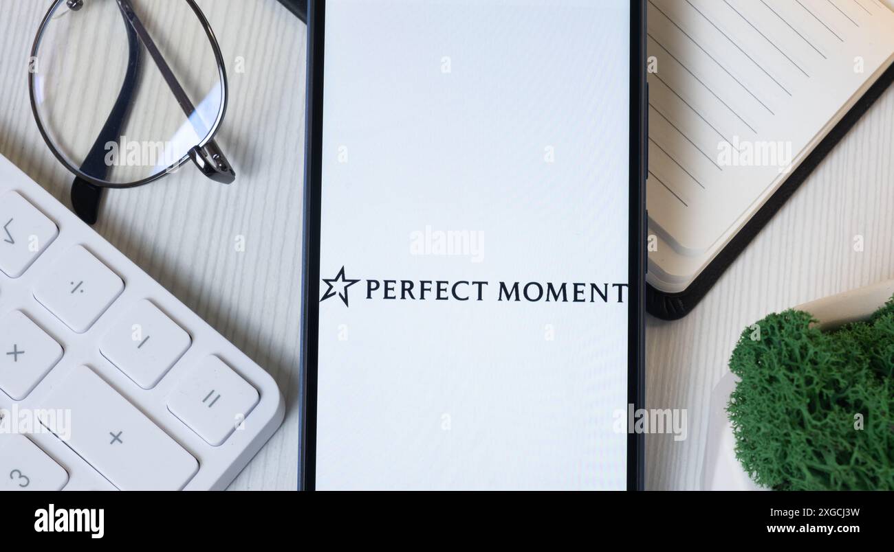 Perfect moment logo hi-res stock photography and images - Alamy