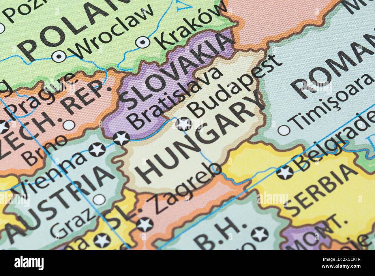 Close up to a Hungary political map with country frontiers and most ...