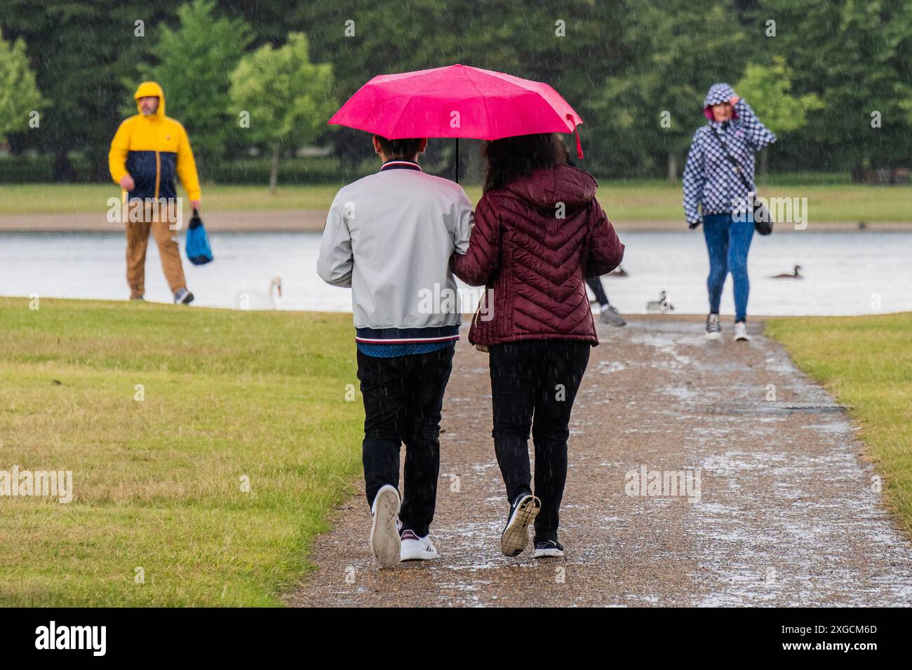 London, UK. 8th July, 2024. Rain continues to dog the miserable british ...