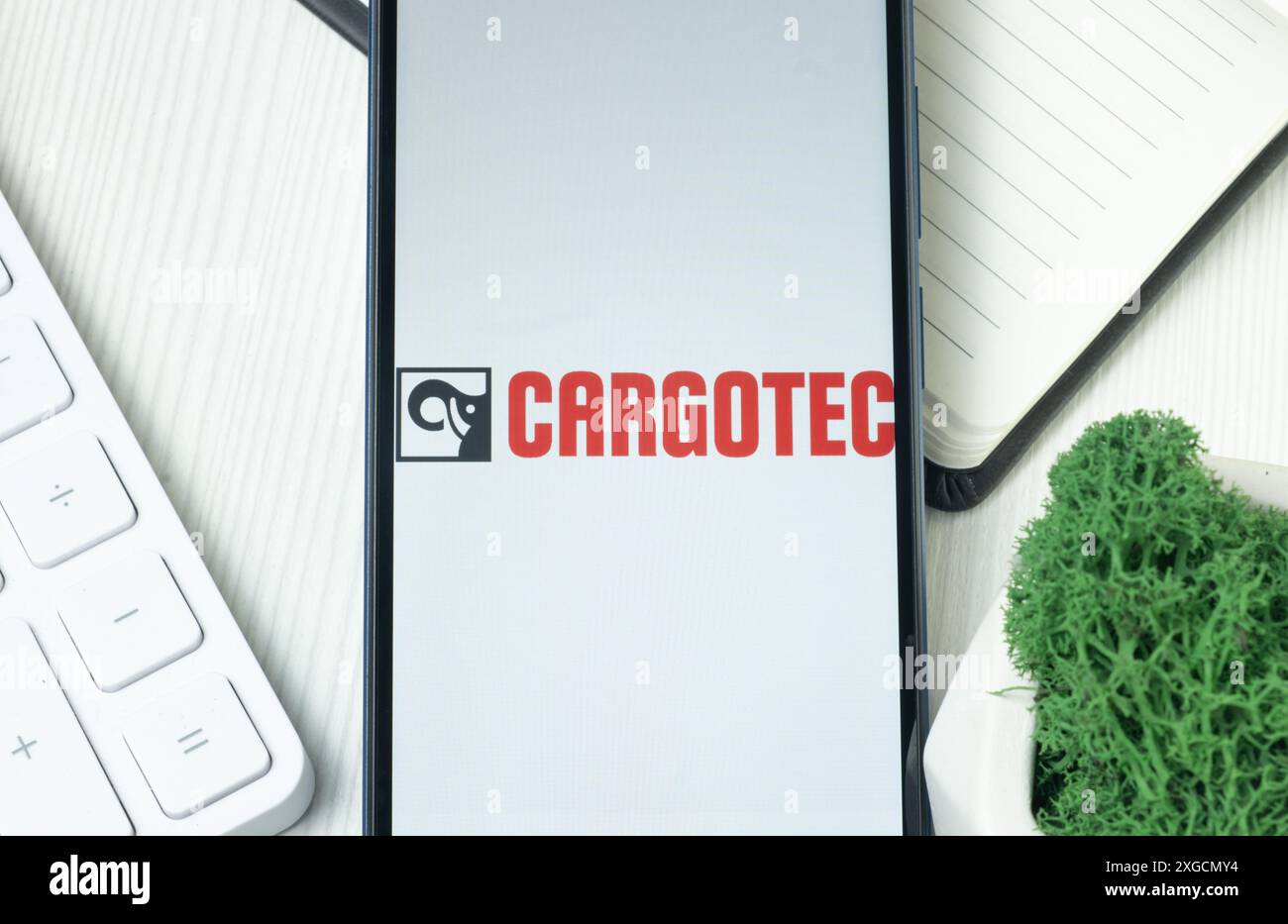 New York, USA - 21 June 2024: Cargotec Logo on Phone Screen, Company Icon Stock Photo - Alamy
