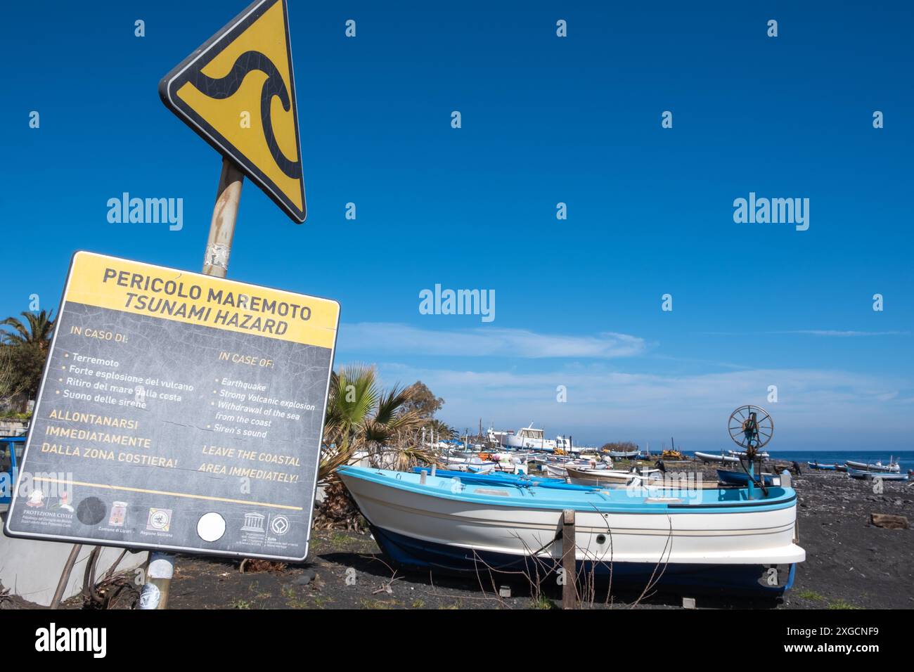 View of Stromboli village on Stromboli island, Italy Stock Photo - Alamy