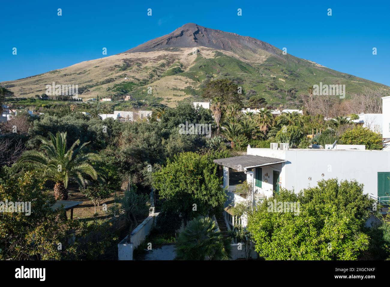 Stromboli view hi-res stock photography and images - Alamy