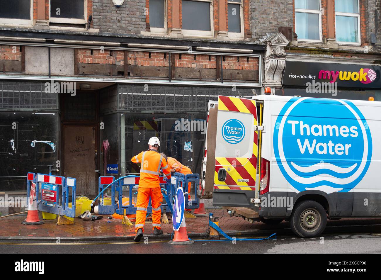 Environment agency reading hi-res stock photography and images - Alamy