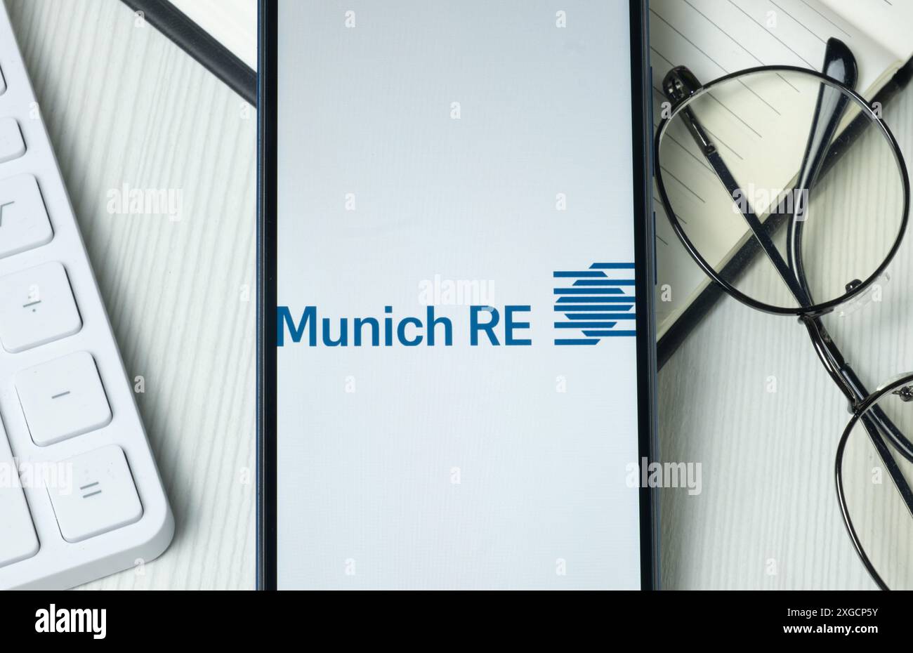 Munchener ruck logo hi-res stock photography and images - Alamy