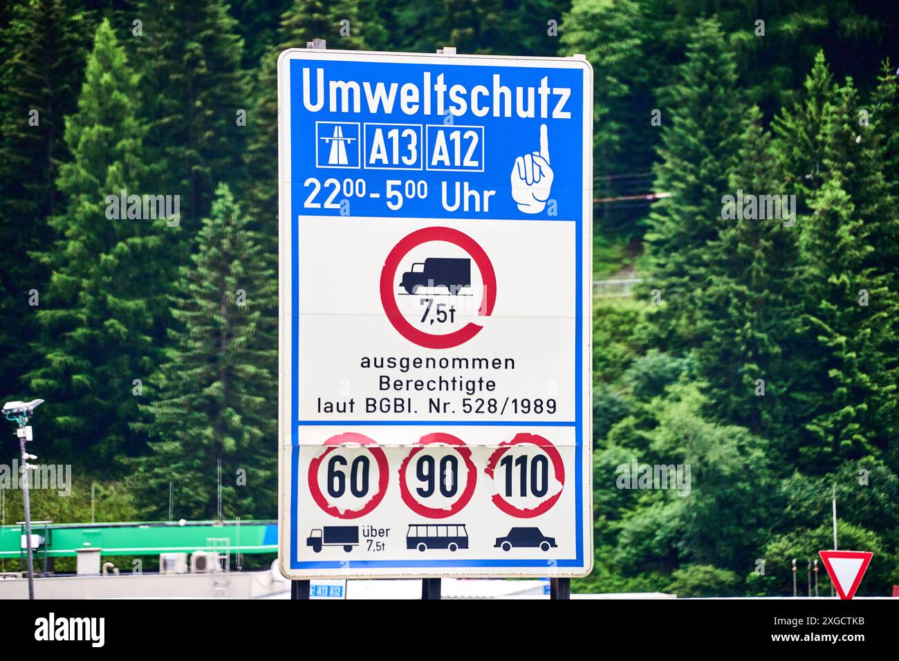 5 tonnen lkw hi-res stock photography and images - Alamy