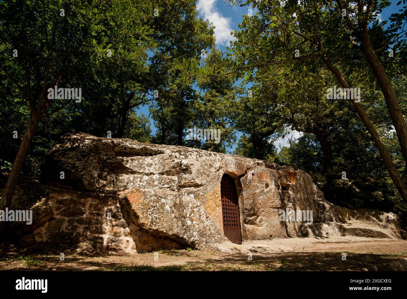 Troglodyte temple hi-res stock photography and images - Alamy