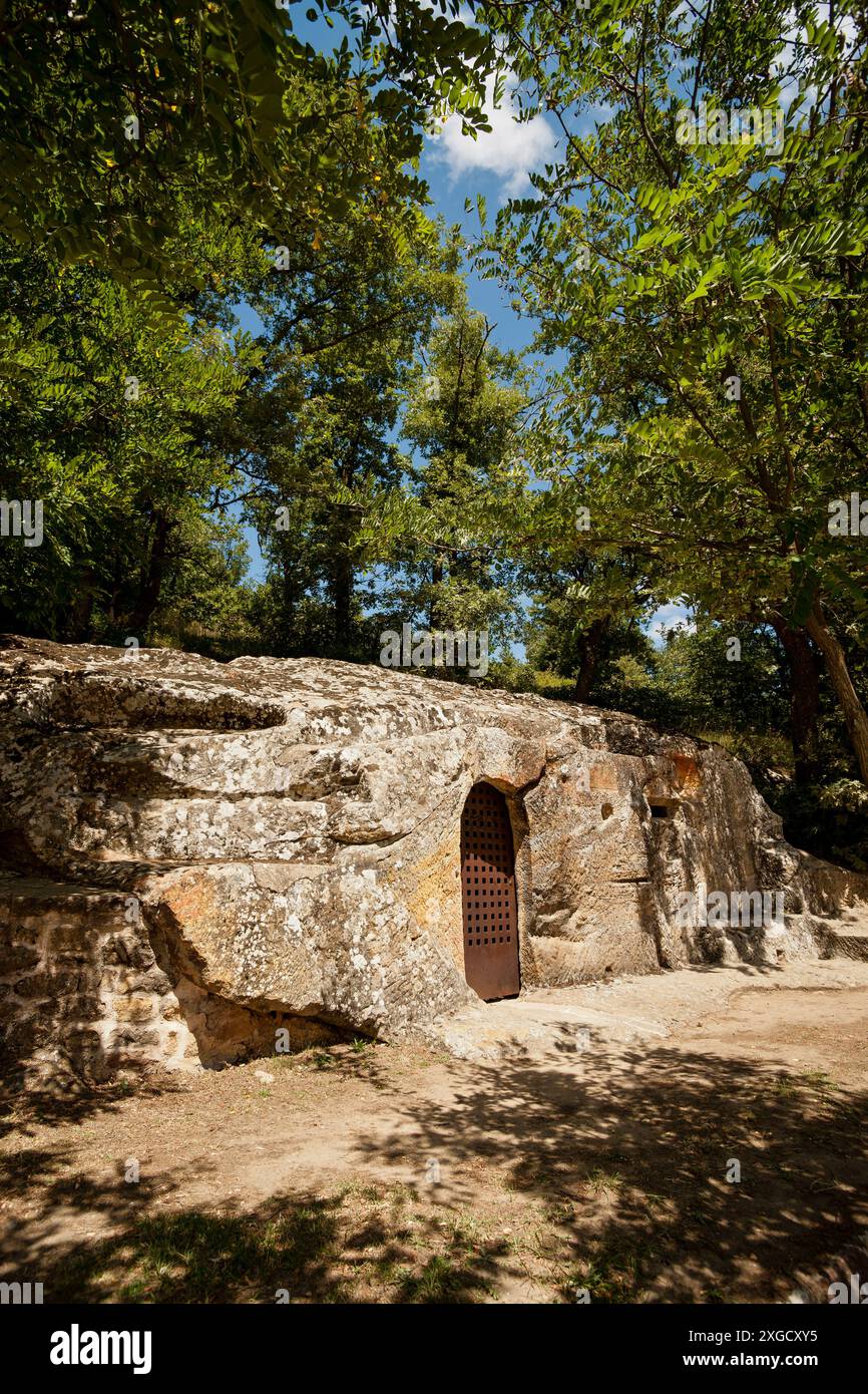 Troglodyte structures hi-res stock photography and images - Alamy