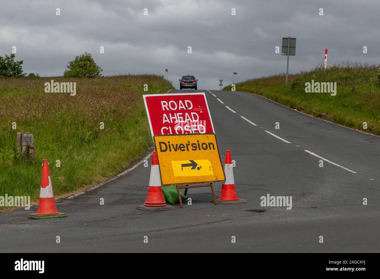 A 'Road Ahead Closed' sign on Baildon Moor, Yorkshire. A yellow ...