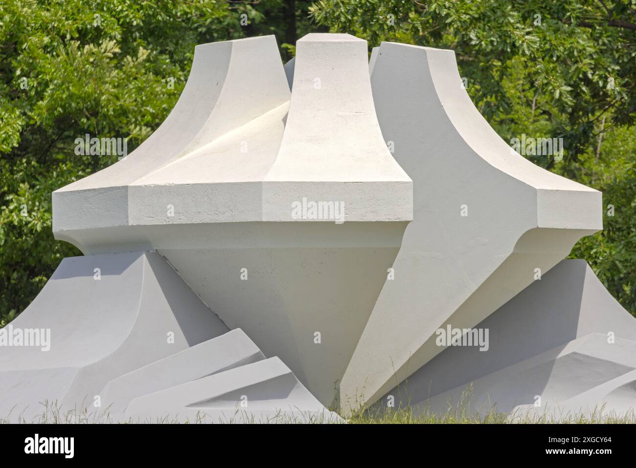 Kragujevac, Serbia - May 26, 2022: Close up White Stone Bud Crystal ...