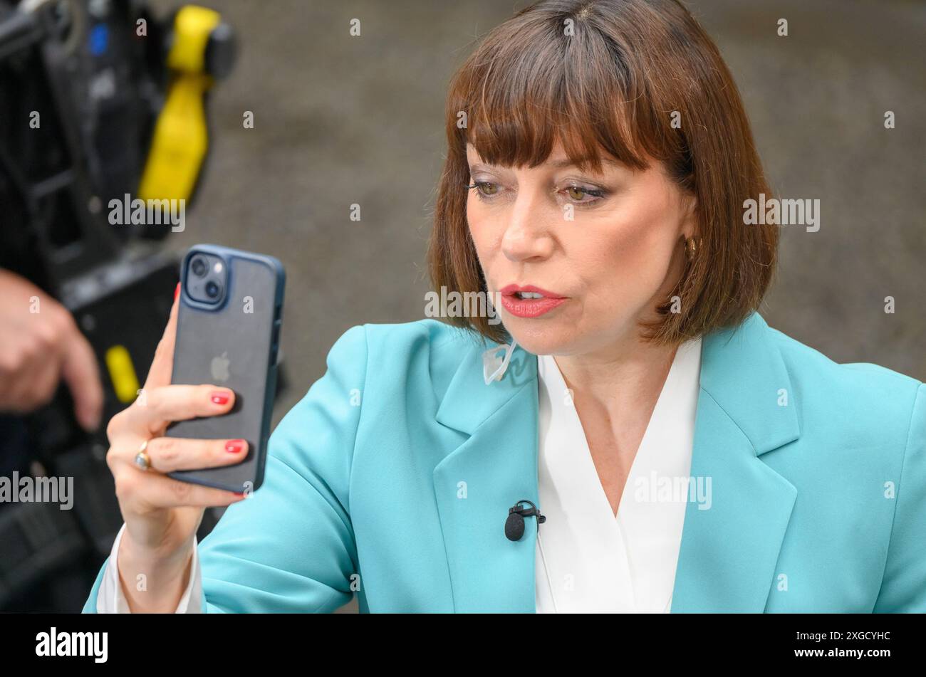 General election uk 2024 tv hi-res stock photography and images - Alamy