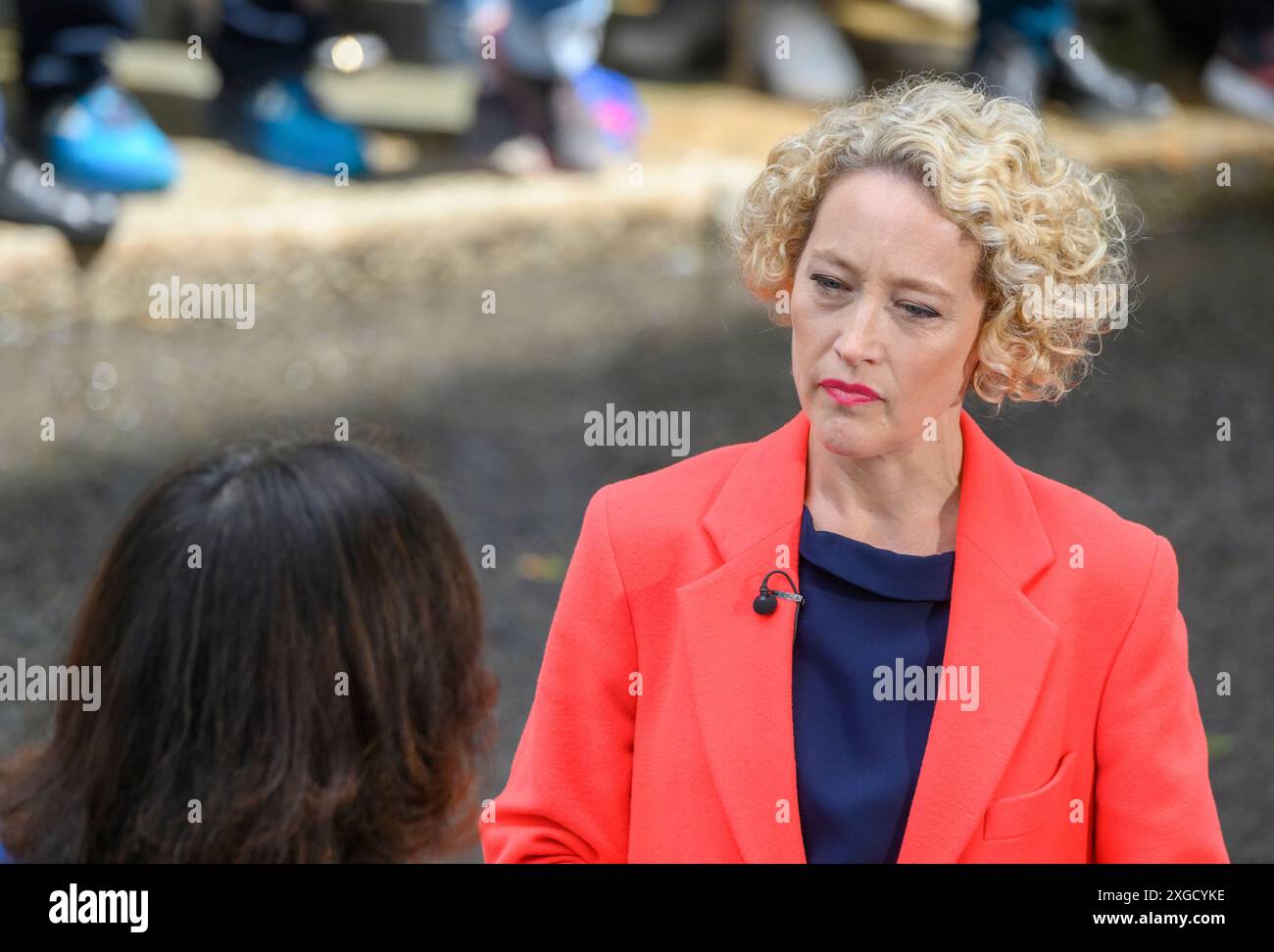 Cathy newman channel 4 television hi-res stock photography and images ...