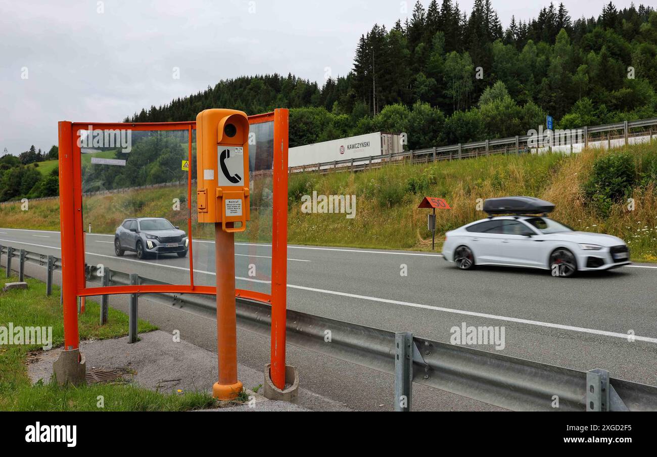 Autobahnservice hi-res stock photography and images - Alamy