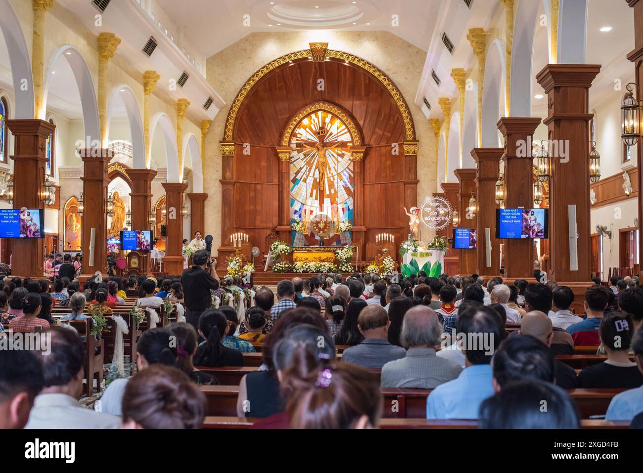 Bui phat hi-res stock photography and images - Alamy