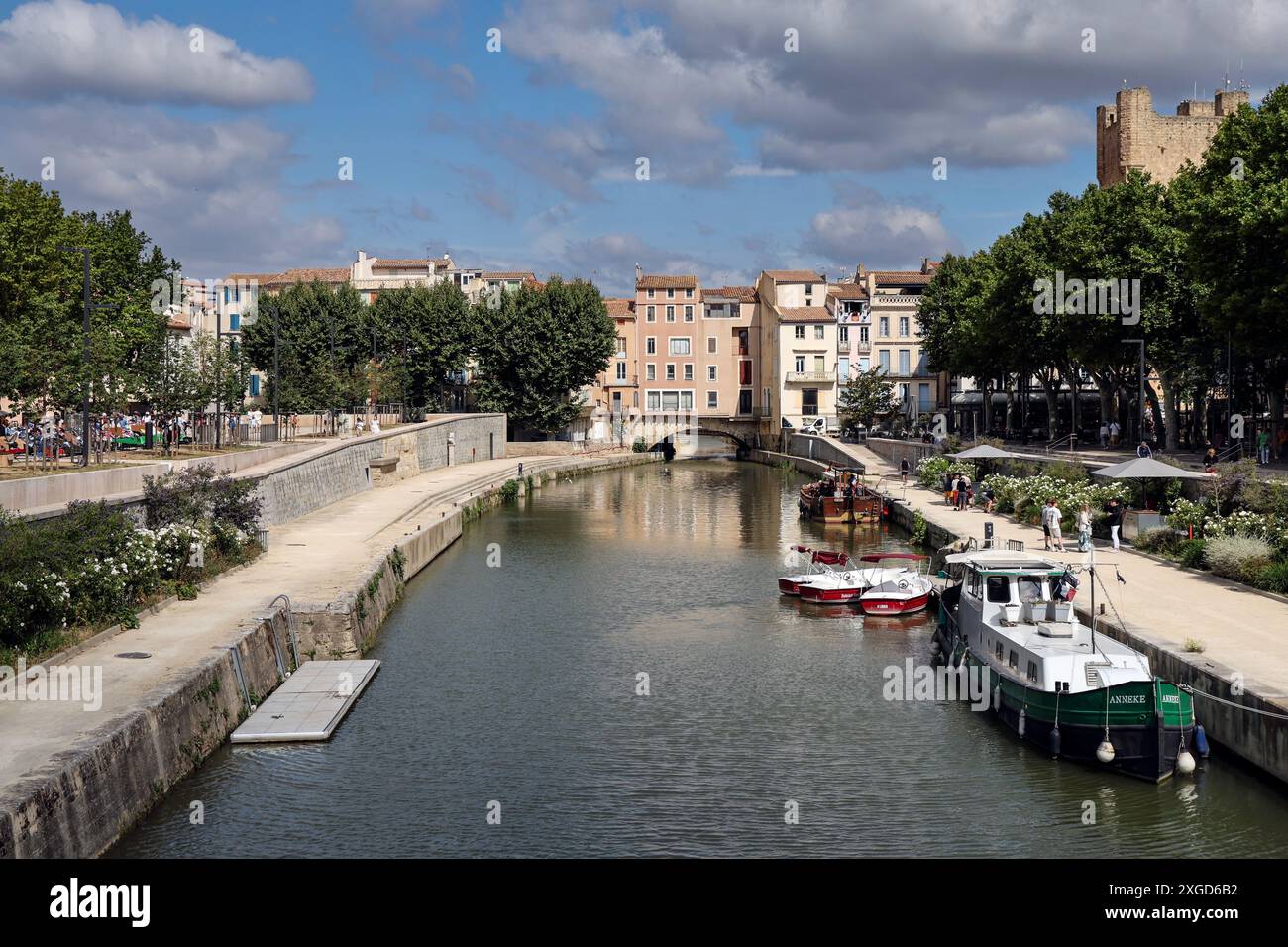 Canal de la Robine in the centre of Narbonne Stock Photo - Alamy