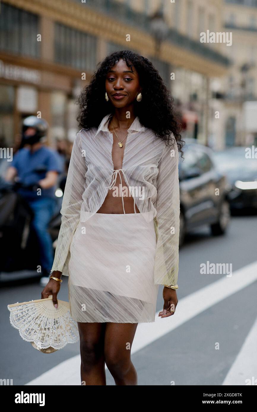 Paris, France. 08th July, 2024. Street style, Emmanuelle Koffi arriving at Viktor and Rolf Fall ...