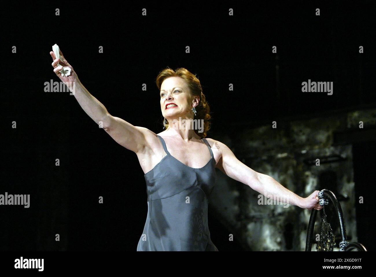 Samantha Bond (Lady Macbeth) in MACBETH by Shakespeare at the Albery ...