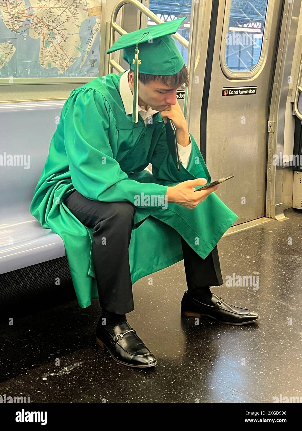 Teenager new york male hi-res stock photography and images - Alamy