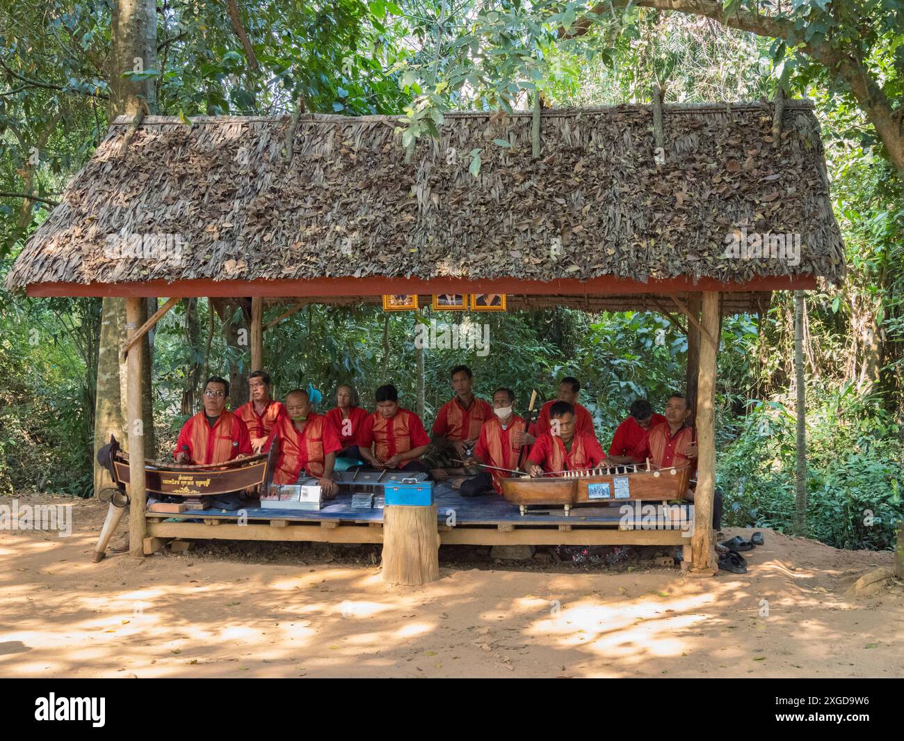 Survivors of the Khmer Rouge play together at Banteay Srei Temple in ...