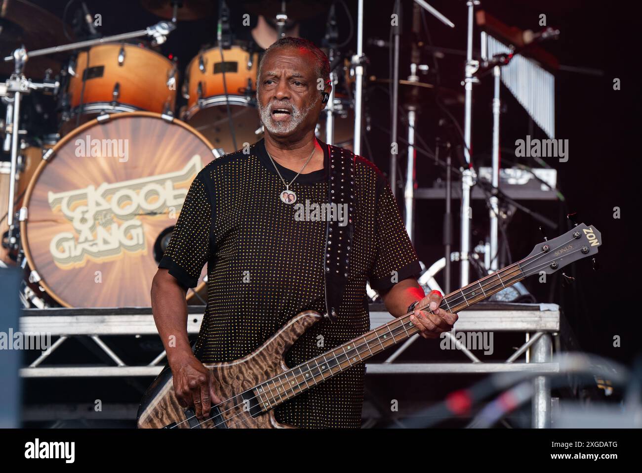 Robert Kool Bell, Kool and The Gang seen performing live on stage ...