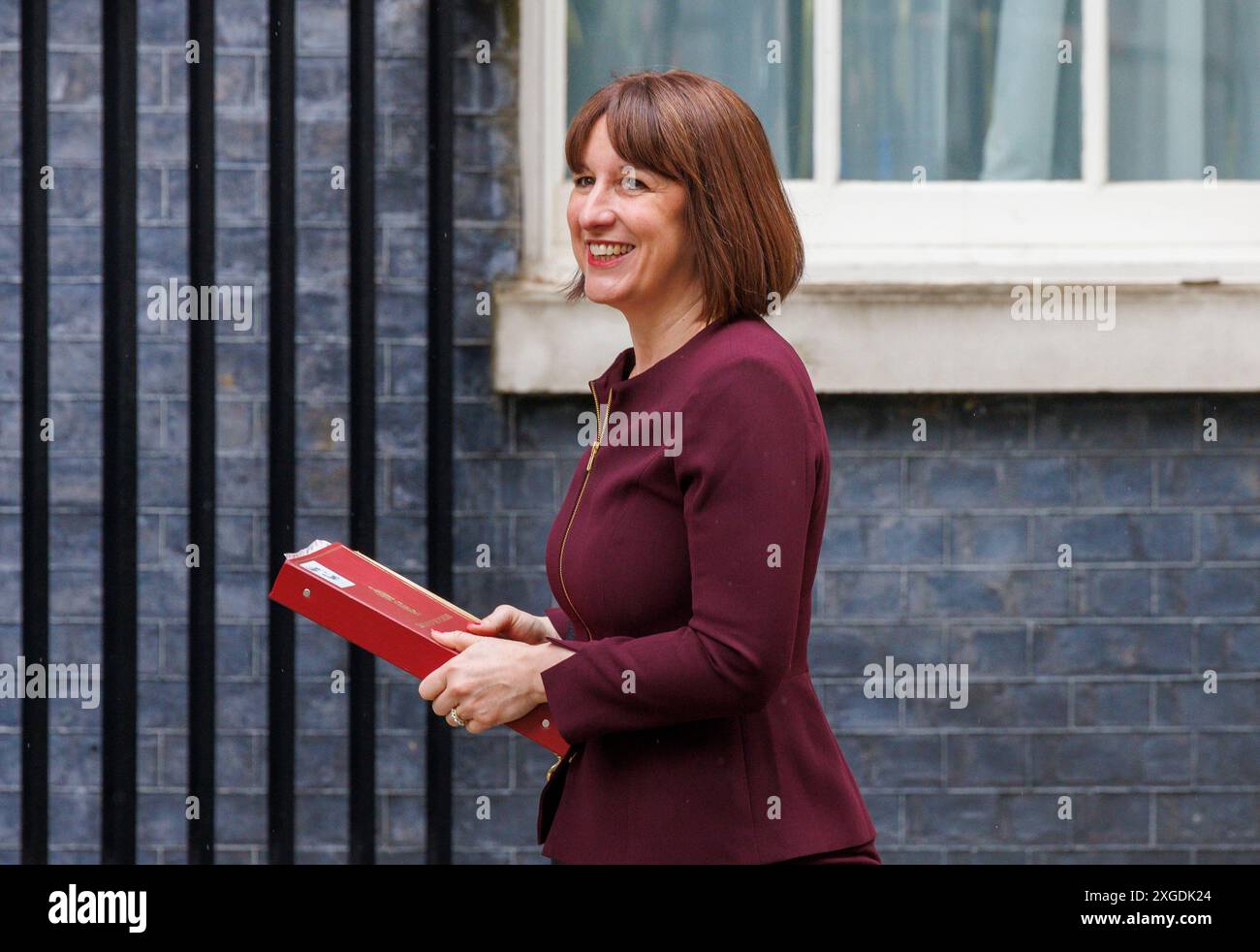 Rachel Reeves, Chancellor of the Exchequer, in Downing Street for a ...
