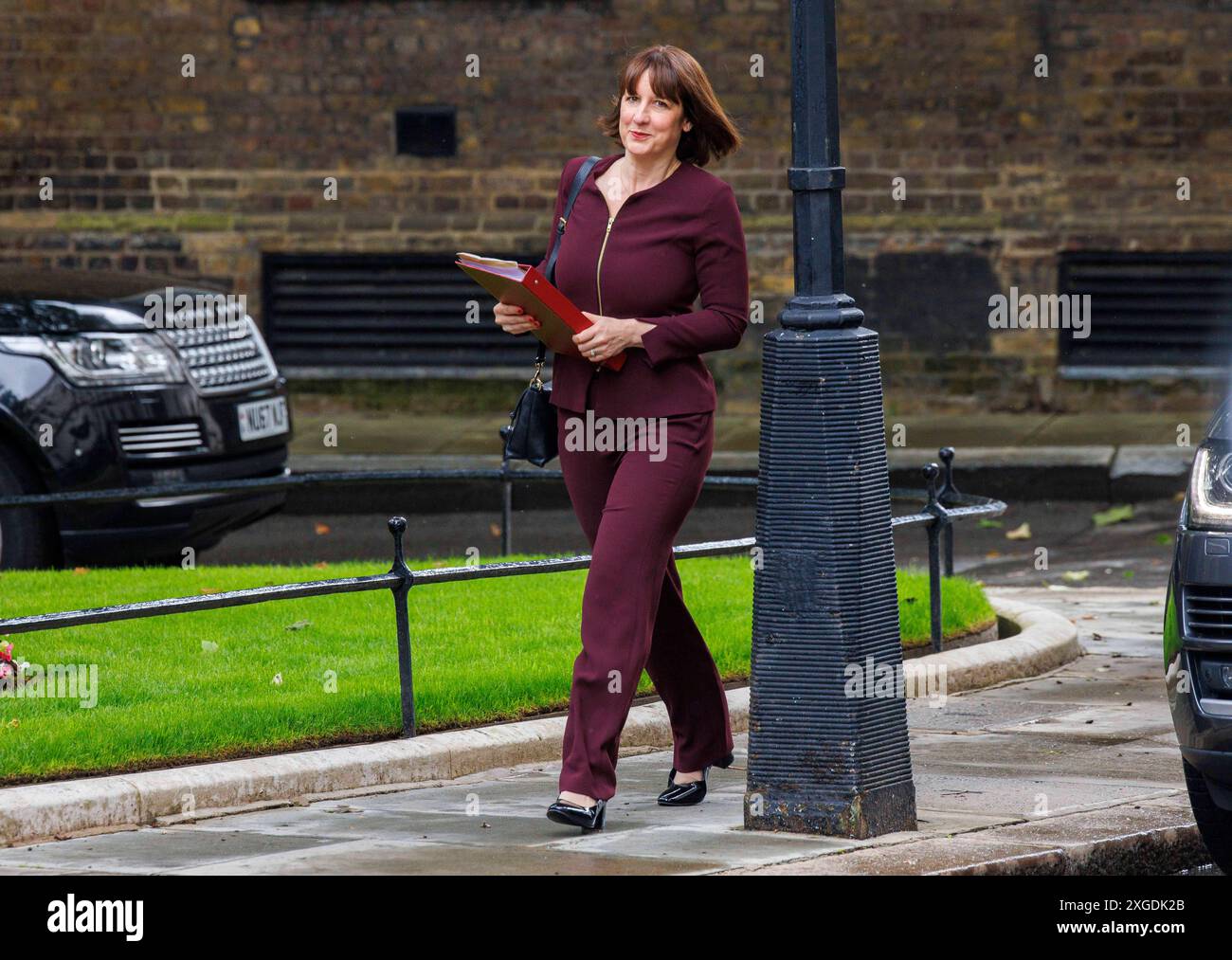 Rachel Reeves, Chancellor of the Exchequer, in Downing Street for a ...
