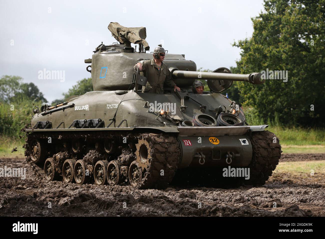 Sherman m4a1 medium tank hi-res stock photography and images - Alamy