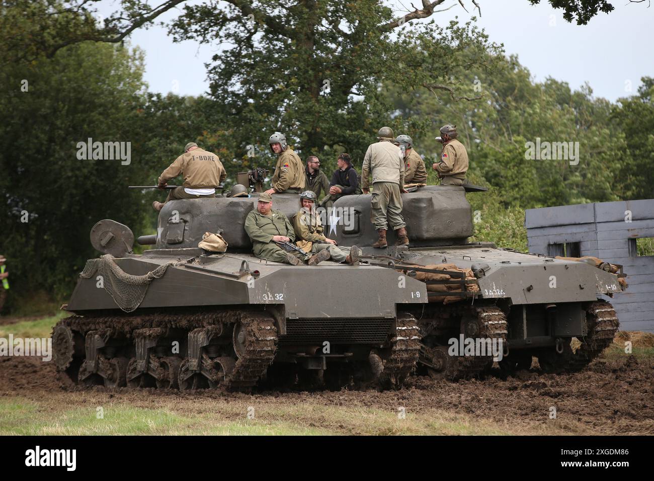 Sherman M4 75mm World War II Tanks Stock Photo - Alamy