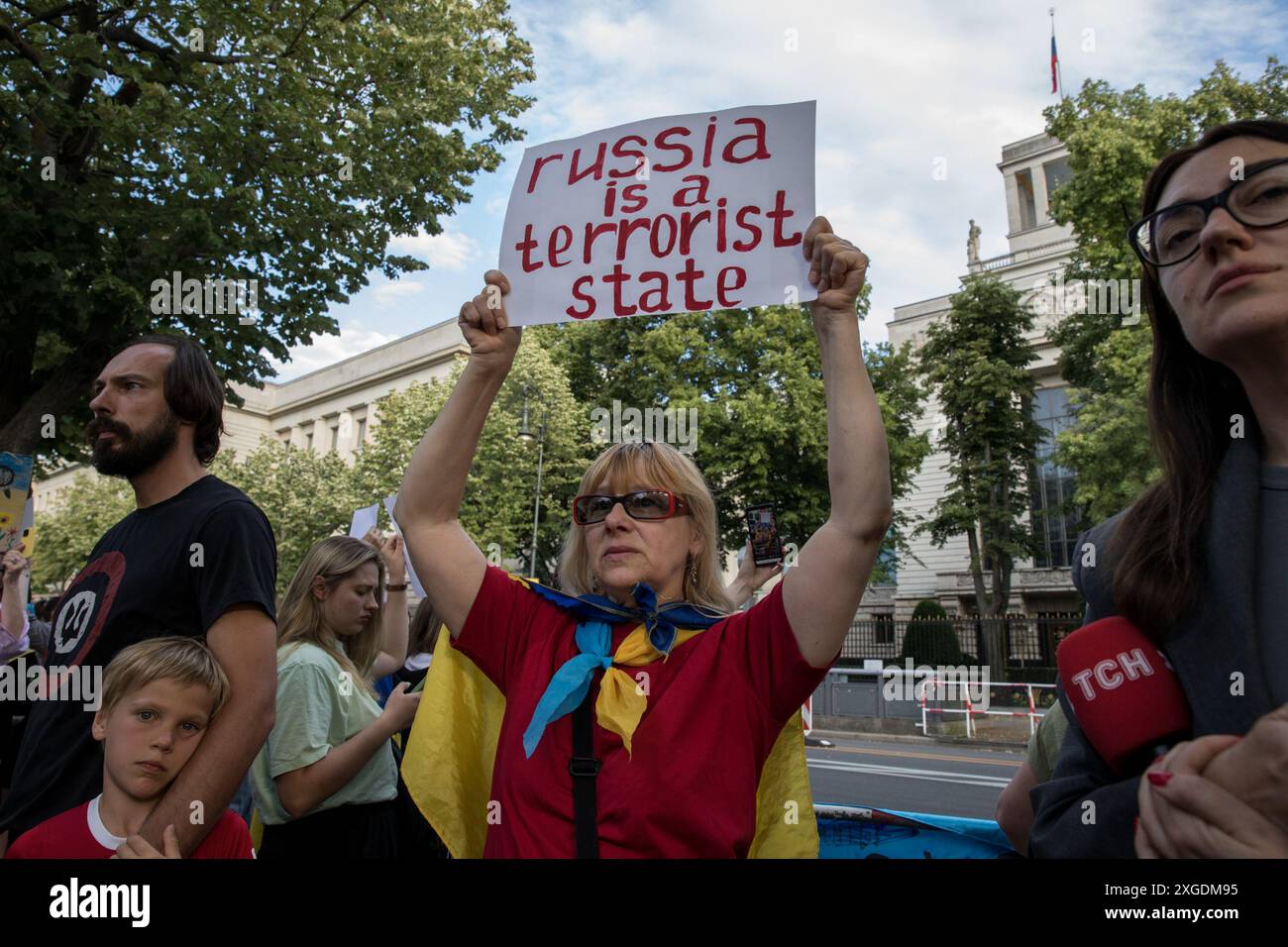 Demonstrators gathered outside the Russian Embassy in Berlin on the ...