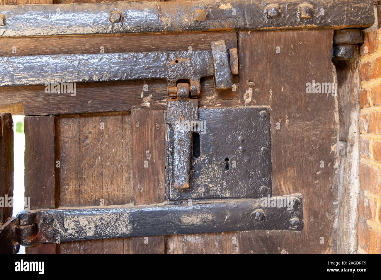 Old locking mechanism on entrance door to Fulham palace, London ...