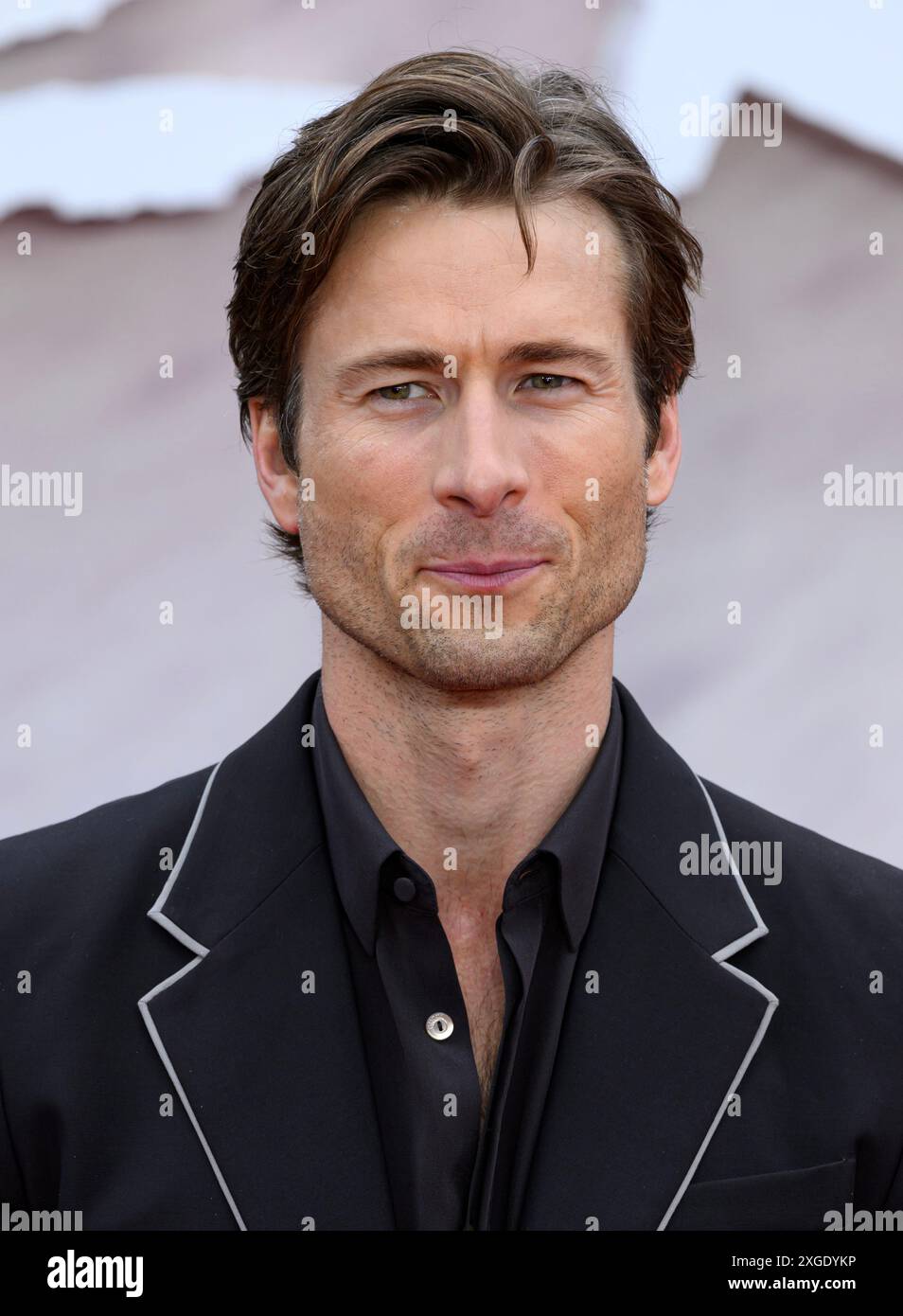 Glenpowell hi-res stock photography and images - Alamy