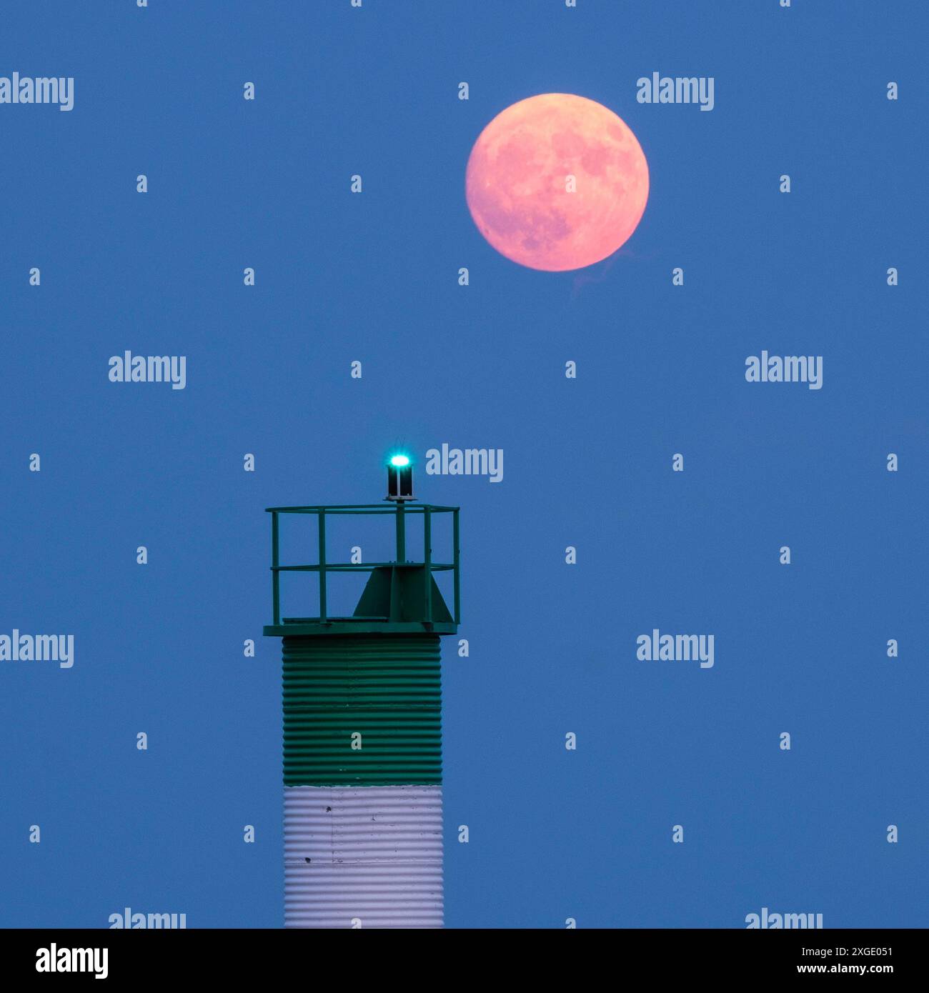 Concrete navigation beacon hi-res stock photography and images - Alamy