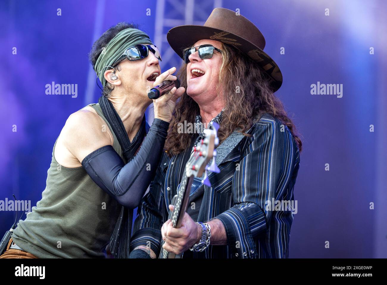 Pat badger and gary cherone hi-res stock photography and images - Alamy