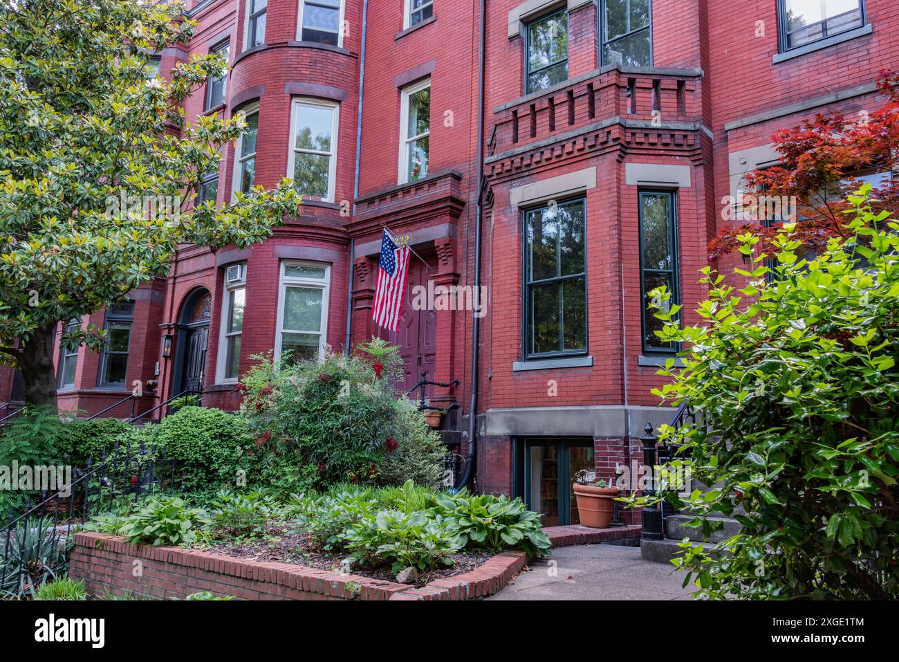 Brick building logan circle hi-res stock photography and images - Alamy