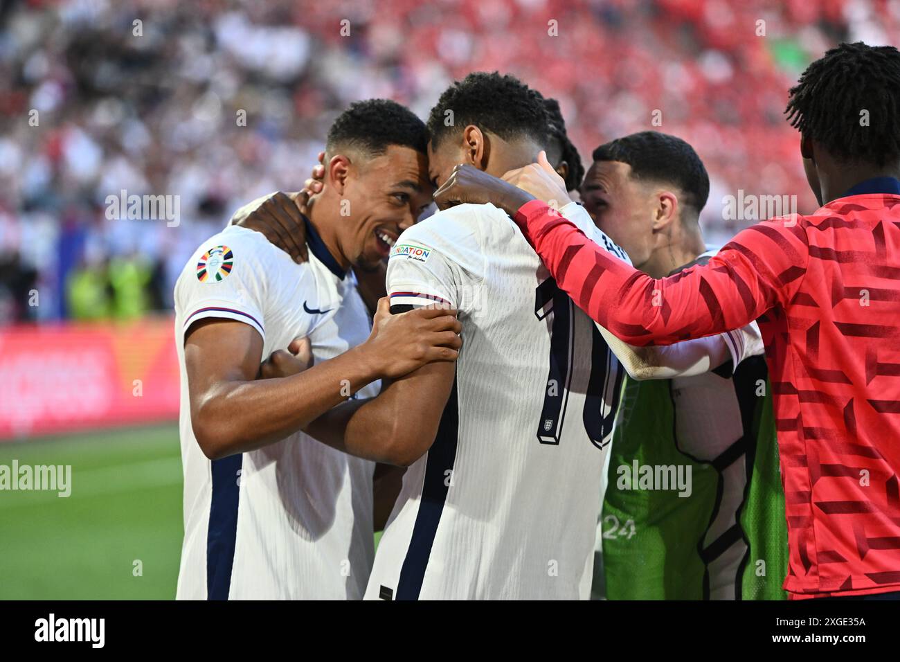 DUSSELDORF, GERMANY - JULY 6: Trent Alexander-Arnold, Jude Bellingham ...