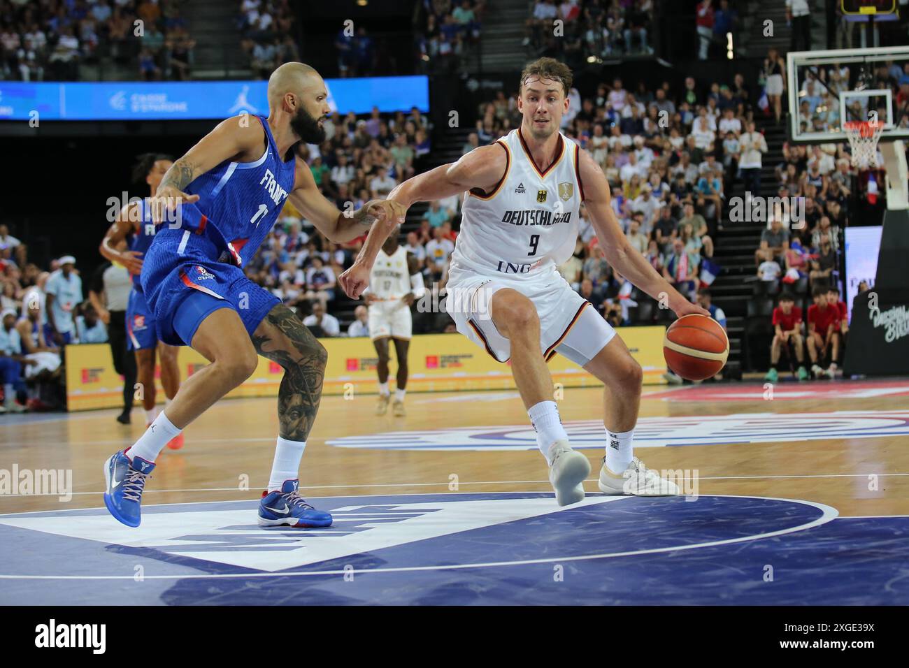 Evan fournier basketball hi-res stock photography and images - Alamy